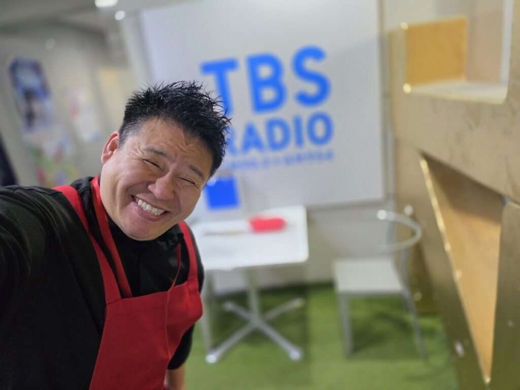 5月16日、TBSラジオ『純烈・酒井一圭 Brand-New Morning』、『今田耕司のお耳拝借！金曜日』にレジェンド松下が出演しました。 | あんきいず